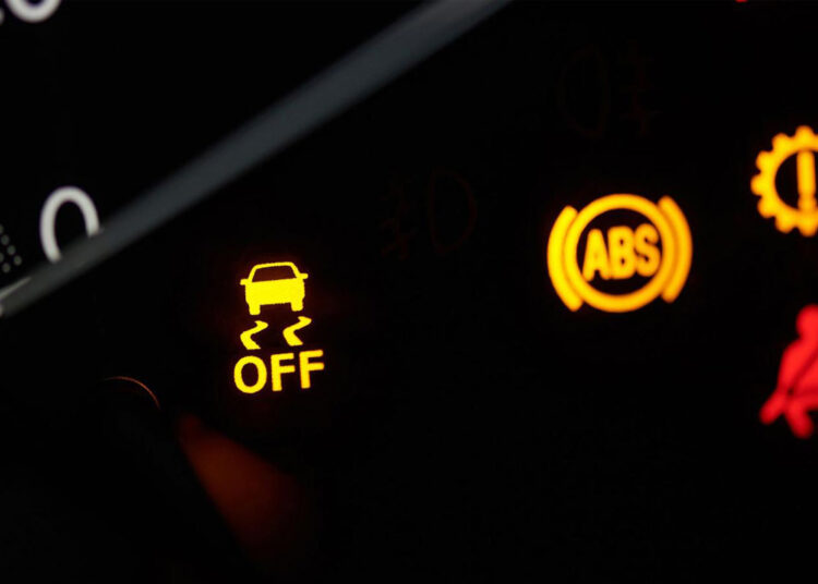 ¿Cómo solucionar un sistema ESP/ASR defectuoso? - Autopos